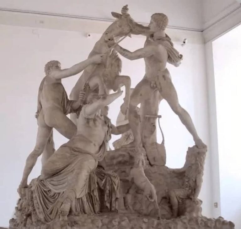 Top 22 des statues et sculptures grecques antiques les plus célèbres ...